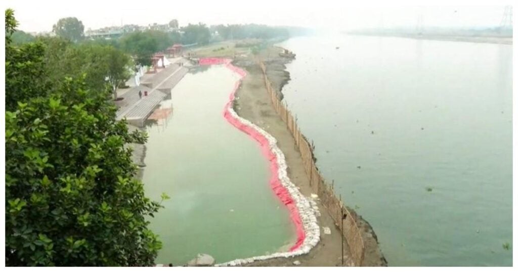 மோடி புனித நீராட யமுனை ஆற்றுக்கு அருகே உருவாக்கப்பட்ட 'ஸ்பெஷல் குளம் ...